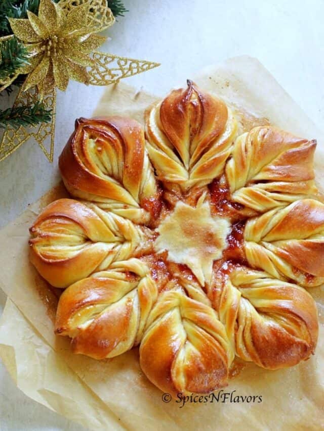 Christmas Star Bread in 5 simple steps - Spices N Flavors