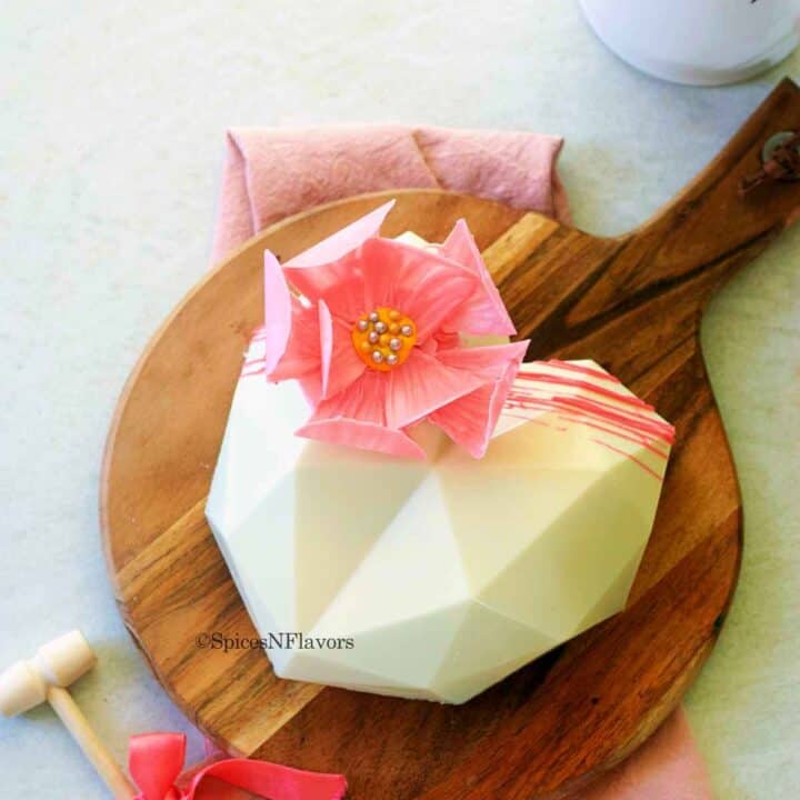 Breakable/ Smashable Chocolate Heart with hammer - Spices N Flavors