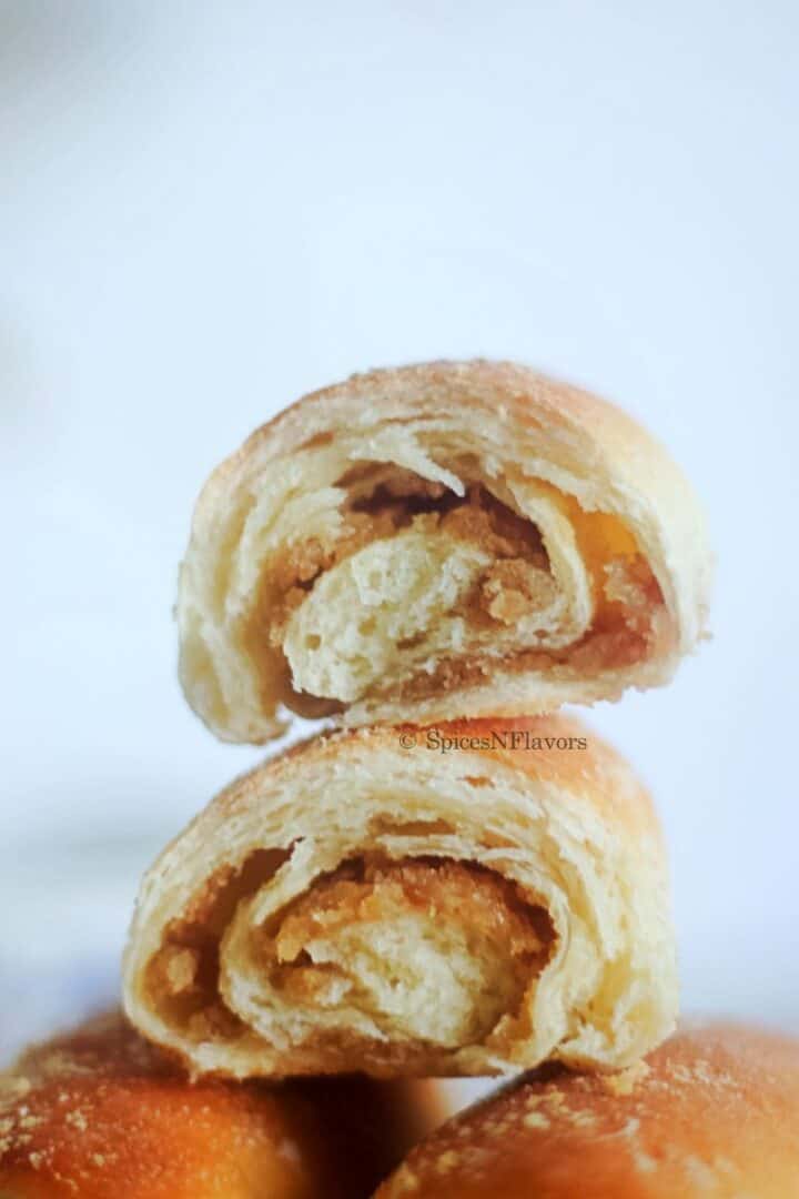 Soft Spanish Bread recipe - Eggless version - Spices N Flavors