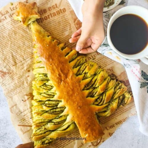 Pesto Christmas Tree Bread (Pull Apart) - Spices N Flavors