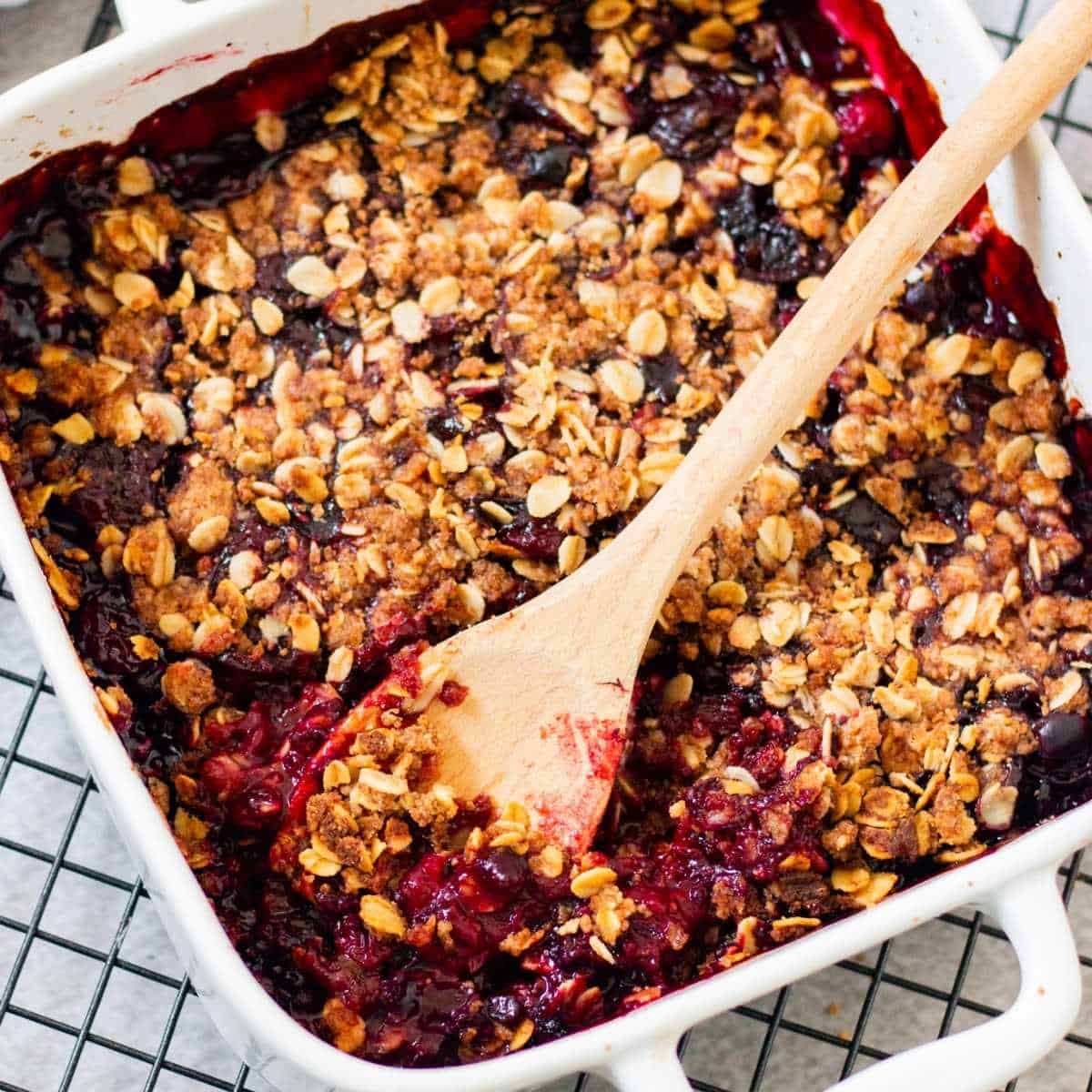 Easy Mixed Berry Crisp with Fresh or Frozen Berries - Spices N Flavors